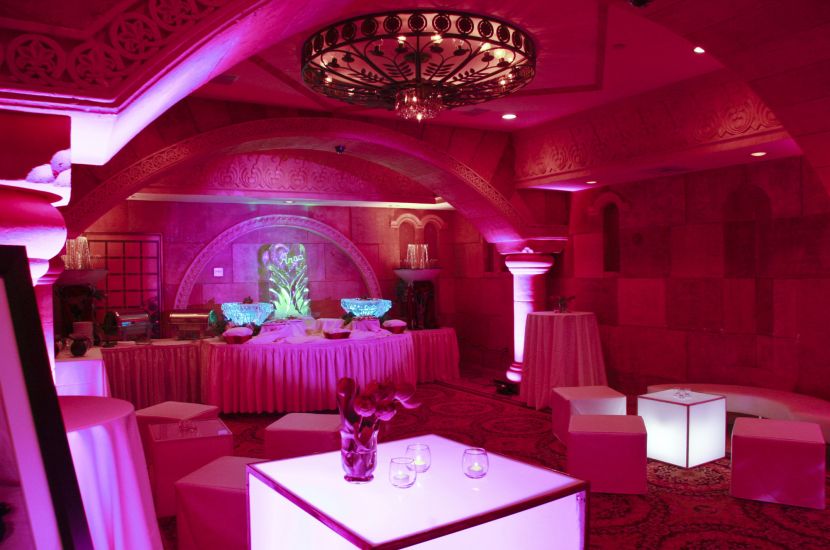 Small Event & Wedding Venue in N. Hollywood - Le Foyer Lounge